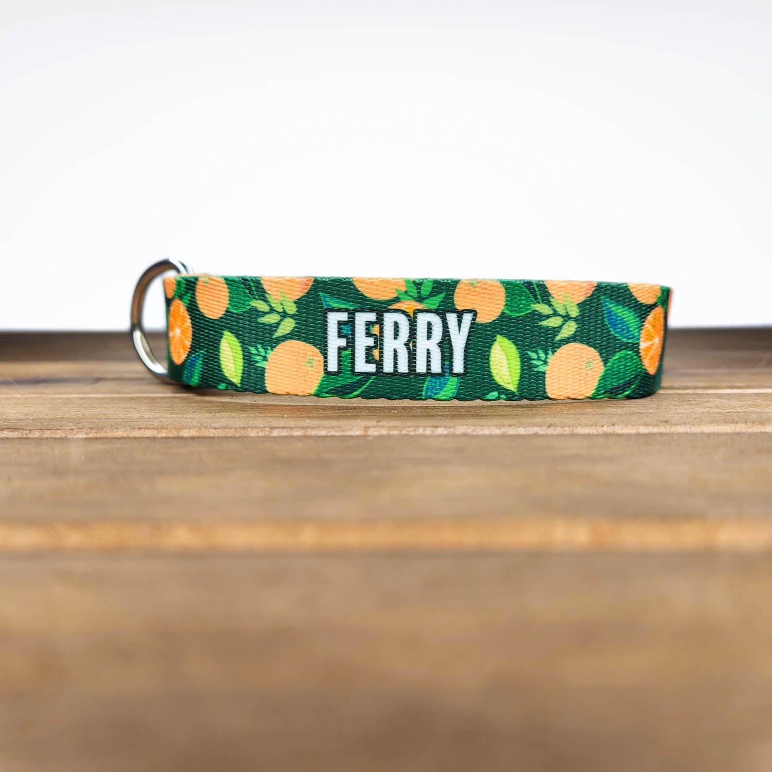 Tangerine Greenery Collar – Ferry Fancy